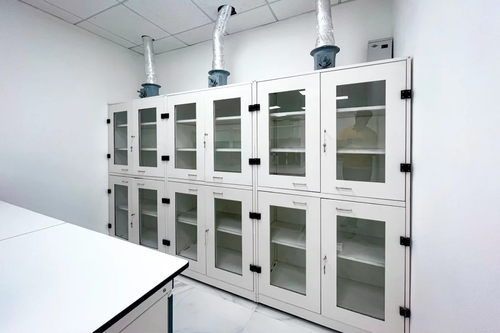 Metal Ventilated Storage