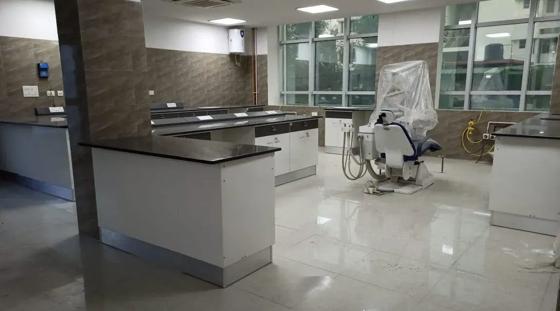 SLEEK With PP Leg System